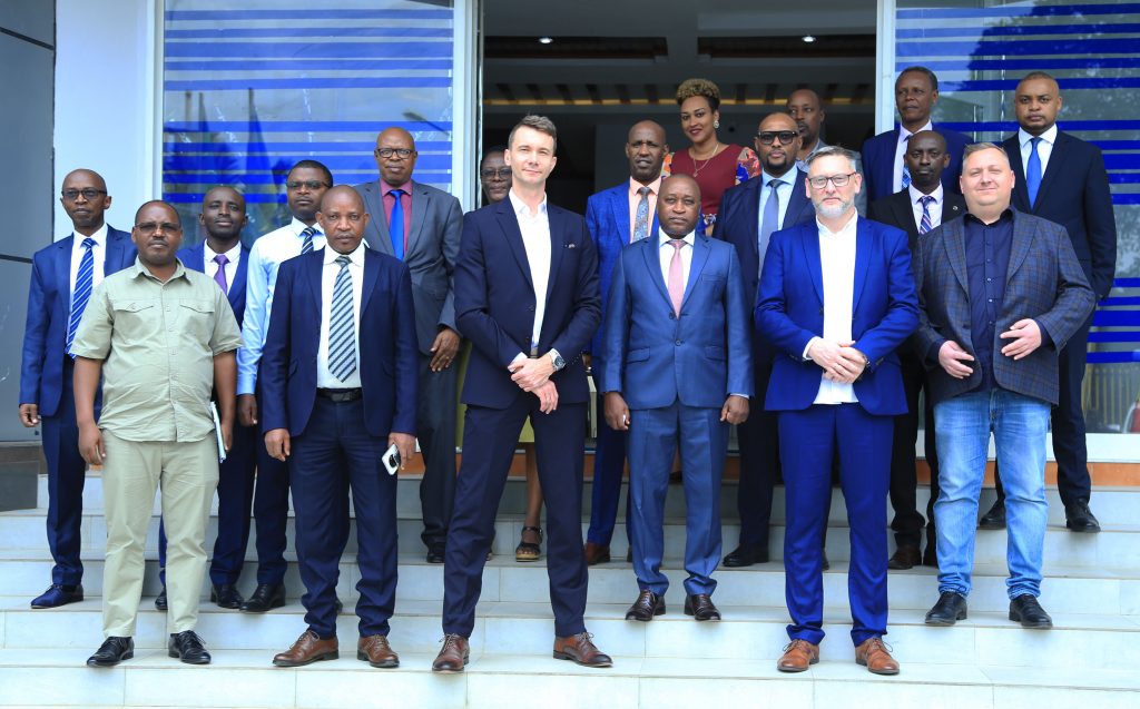 Visite de la délégation polonaise à l’écosystème ITRACOM HOLDING. – FOMI-Fr